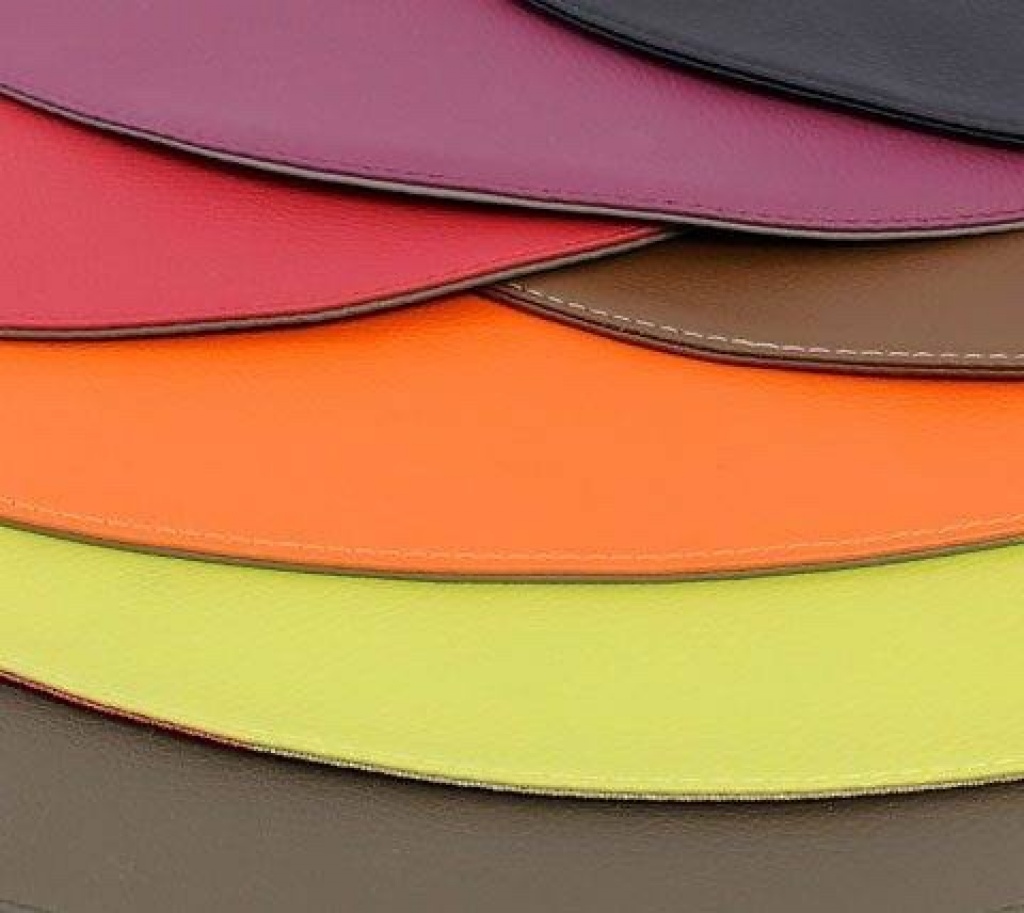 Set de table rond en simili cuir